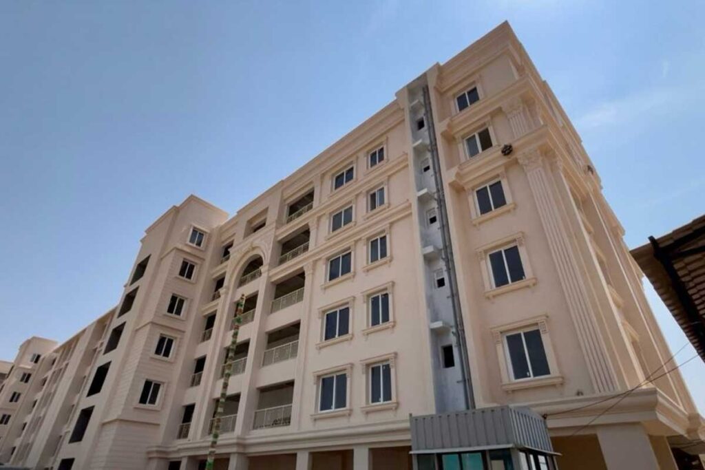 2 & 3 BHK Flats in Tellapur | Starting ₹7499/sft - KSR Home Signature4